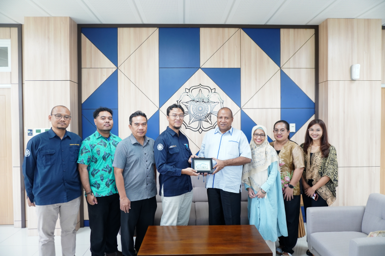 Inisiasi Kolaboratif Kabupaten Jayapura dan LKFT UGM untuk Memperkuat ...